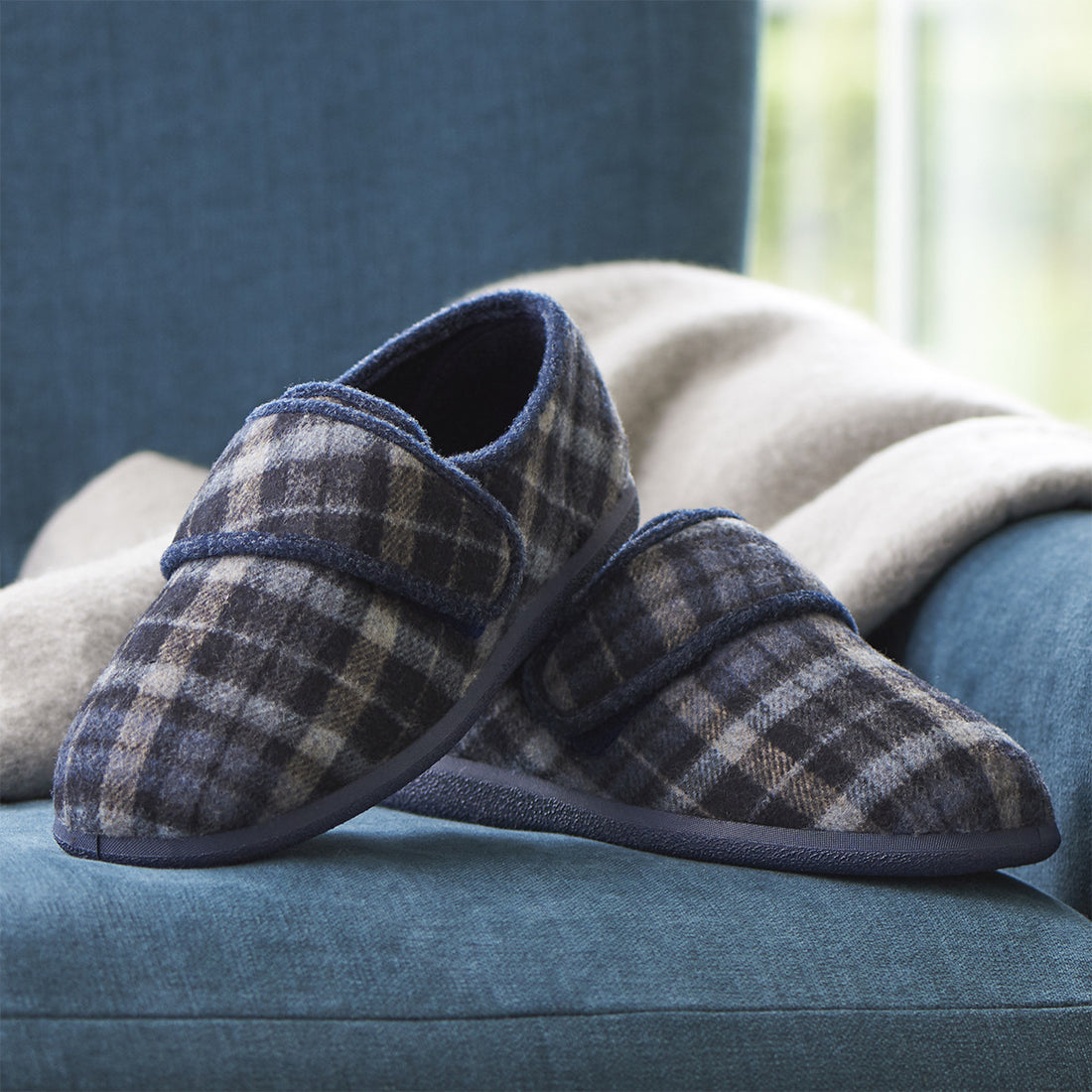 Reggie. Cushioned supportive mens extra wide slippers for swollen feet