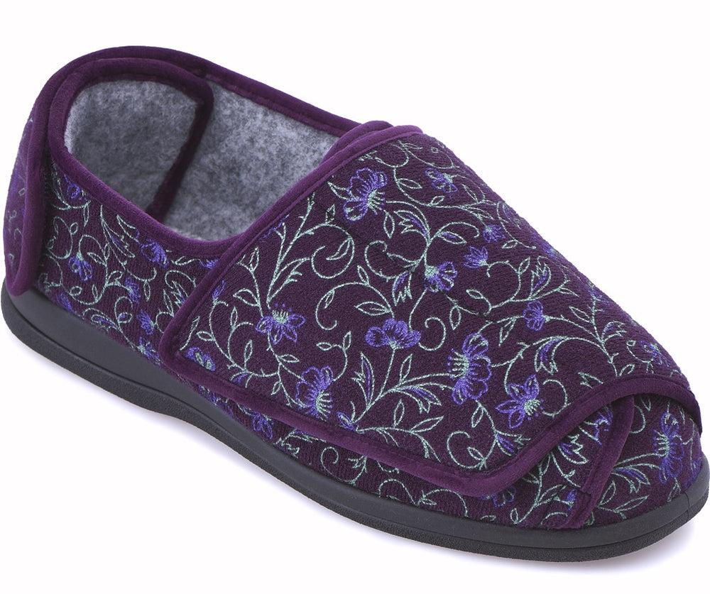 Emma. Ultra adjustable extra wide slipper - difficult or swollen feet
